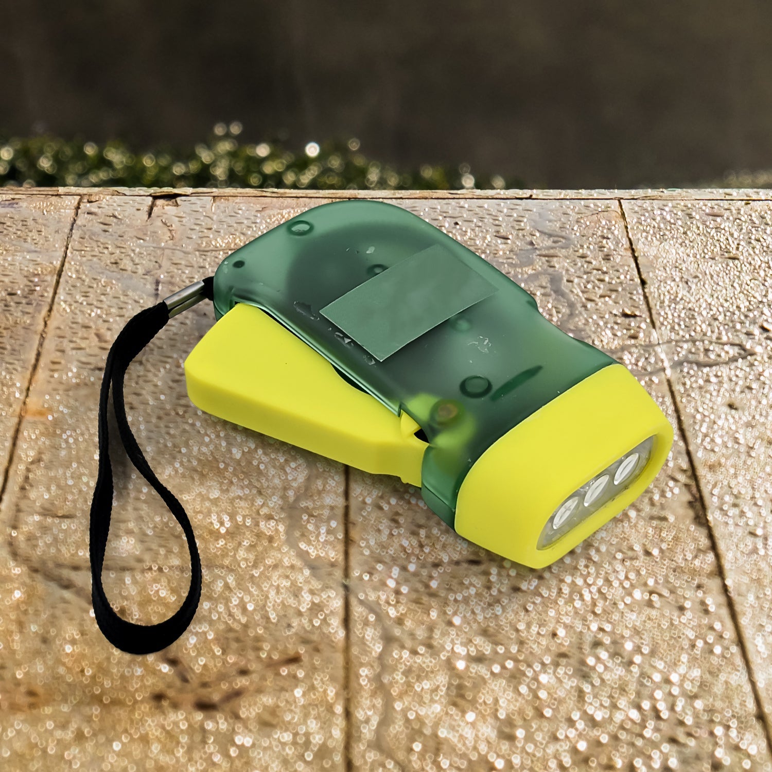 Hand Battery Light - 3 LED Hand Crank Flashlight | DeoDap – Wonderfill ...